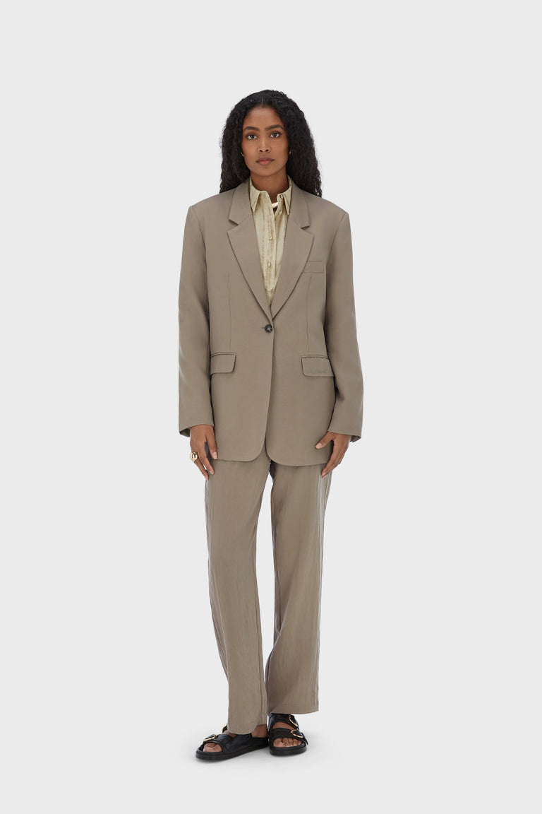 Box Fit Blazer | Taupe | MERRACHI